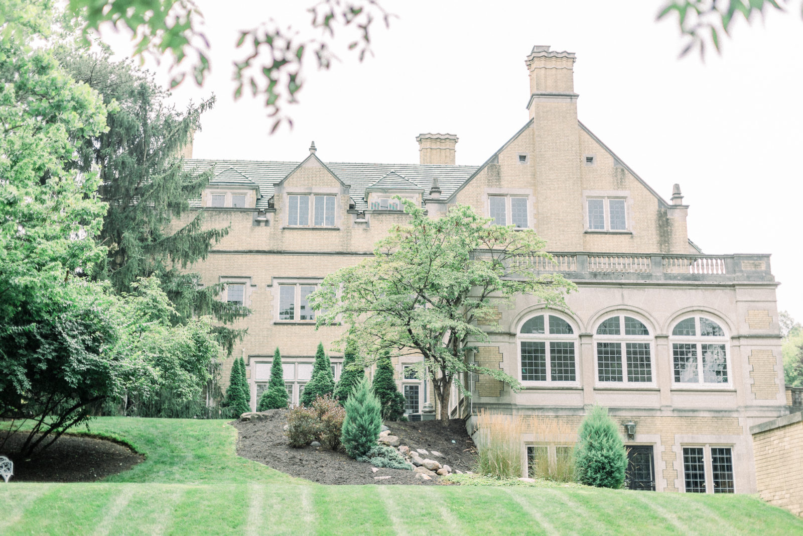 A Black Tie Wedding at Laurel Hall in Indianapolis