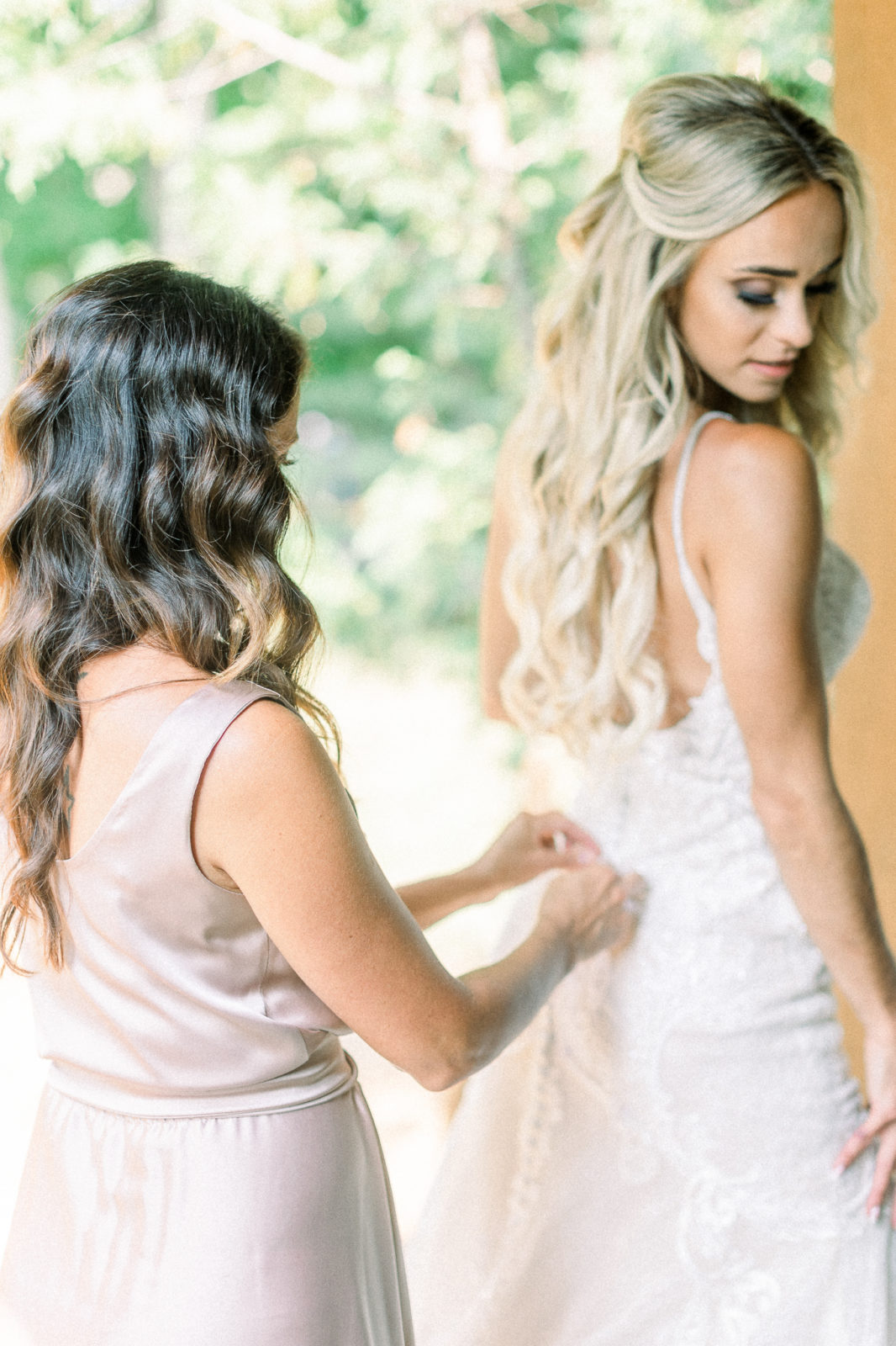Mr + Mrs Kruzel | A Waterfront Boho Wedding at Hotel Walloon