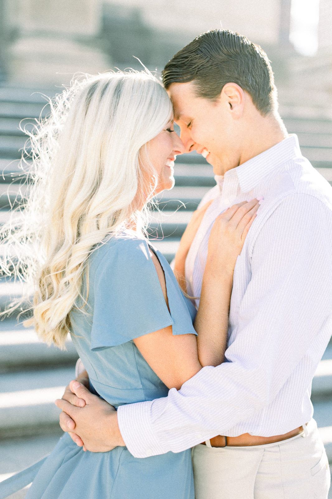 Alyssa + Mason | A Sunny Downtown Indianapolis Engagement