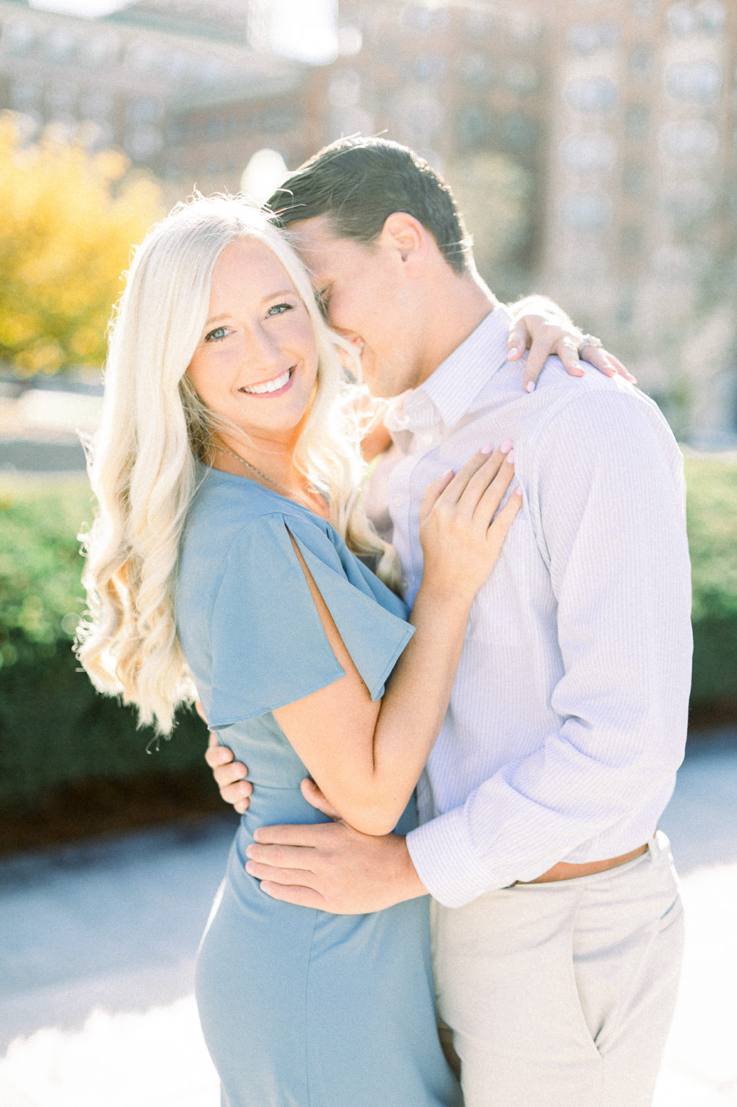 Alyssa + Mason | A Sunny Downtown Indianapolis Engagement
