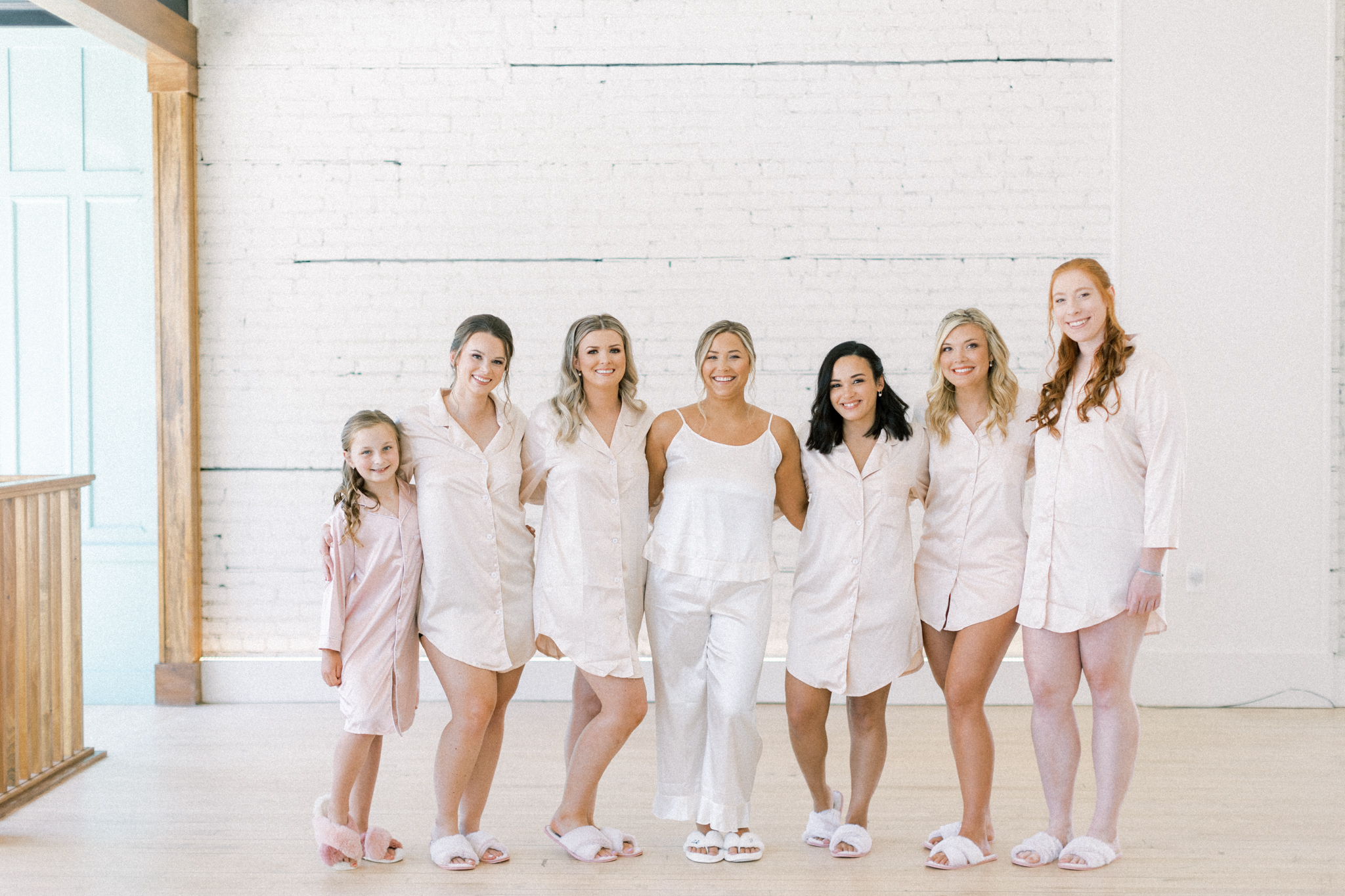 A Modern Wedding at Gordon Green in Cleveland | Mr + Mrs Barnhart