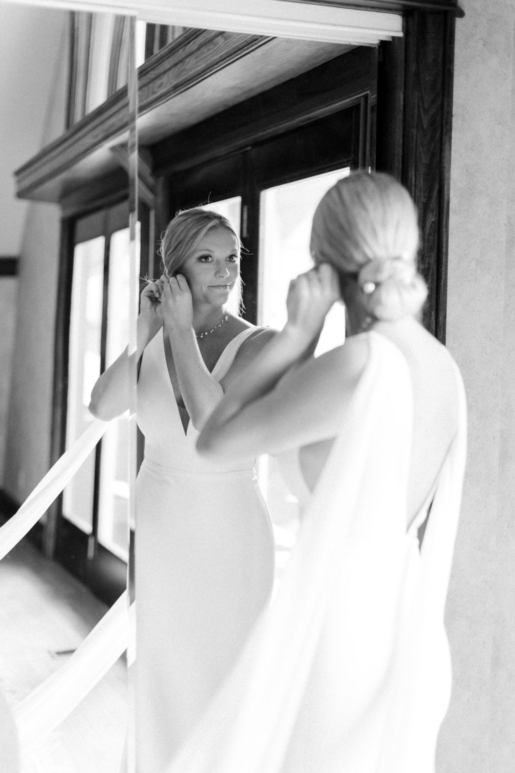 A Late Summer Wedding at Lizton Lodge in Indiana | Mr + Mrs Holtze