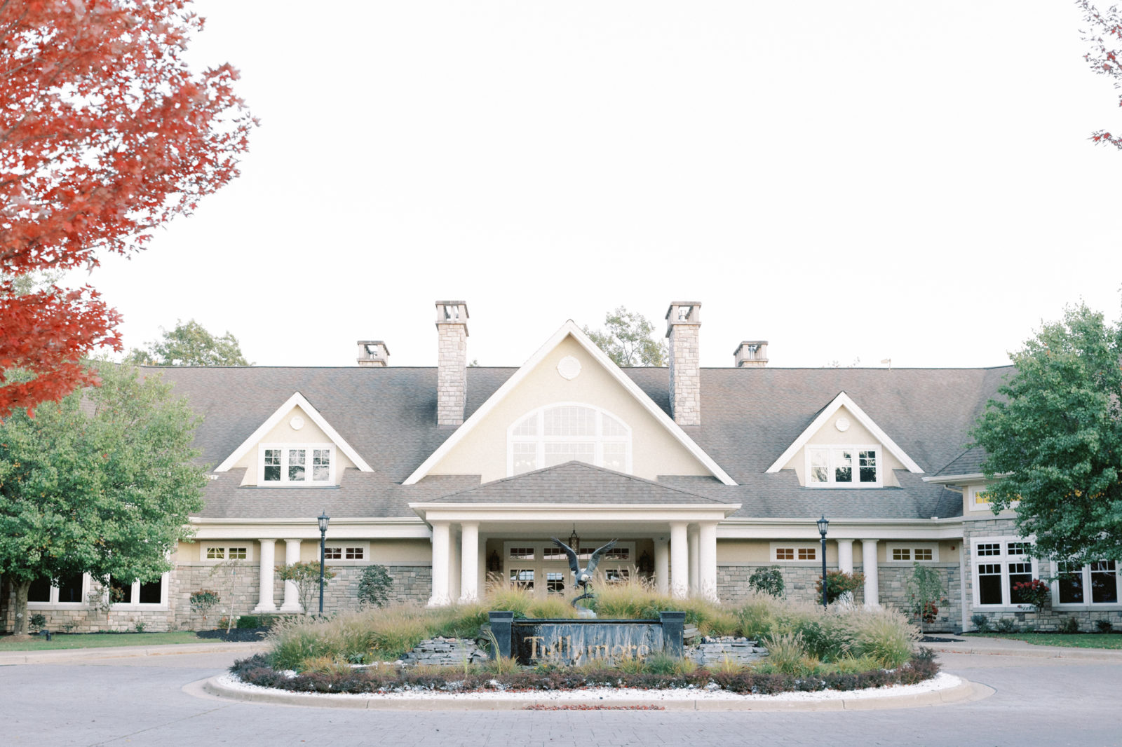 An Autumn Tullymore Resort Wedding in Michigan | Mr + Mrs Kudla