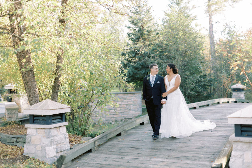An Autumn Tullymore Resort Wedding in Michigan | Mr + Mrs Kudla