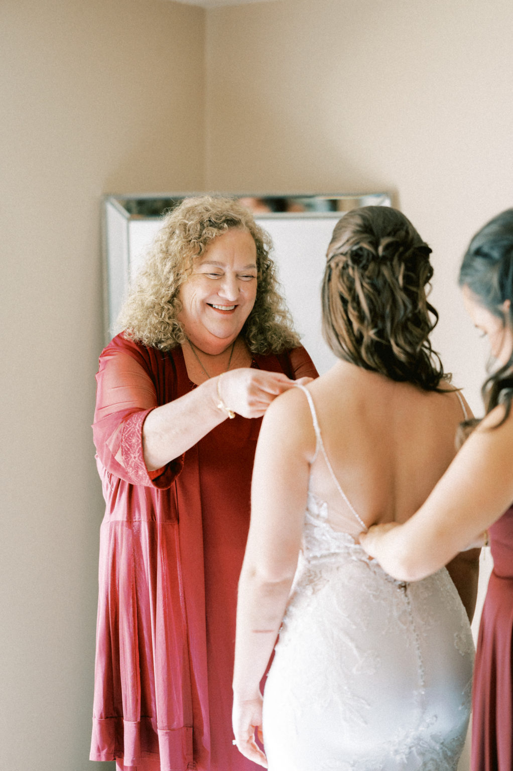 A Romantic Fall Wedding at Gable Hill | The Roth's