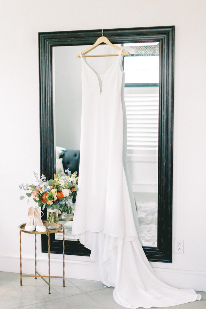 A Colorful Spring Wedding at The Wilds in Bloomington | Mr + Mrs Floyd