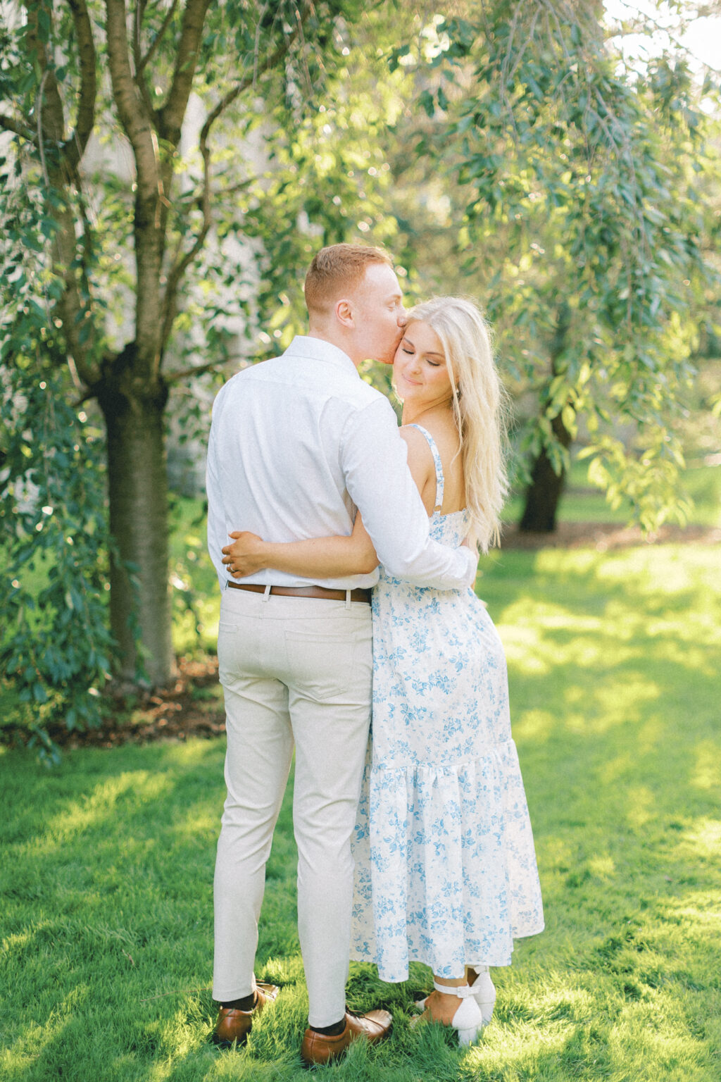 A Summer Engagement in Holland, Michigan | Kristen + Ben