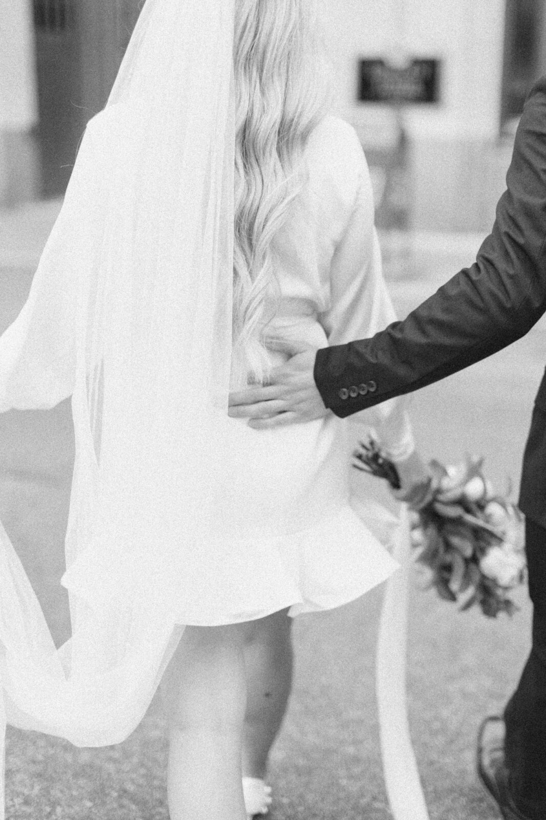 A Chic & Stylish City Engagement Session in Indiana
