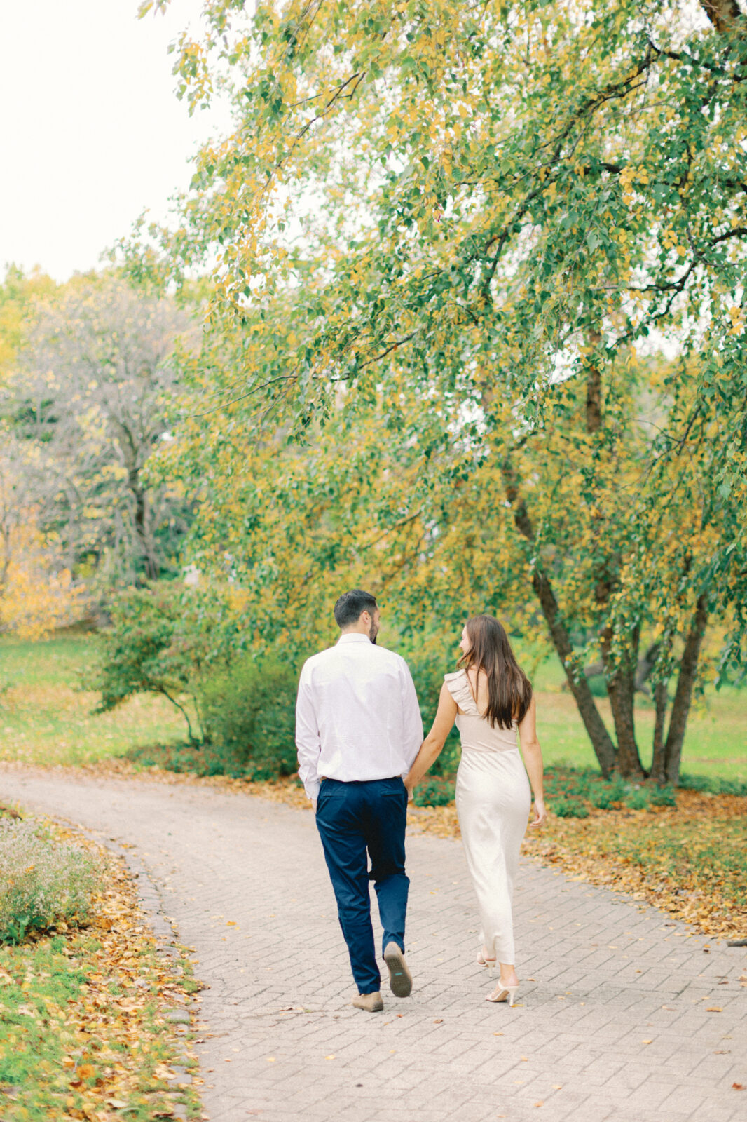 A Refined Fall Engagement in Downtown Chicago | Cat + Joe
